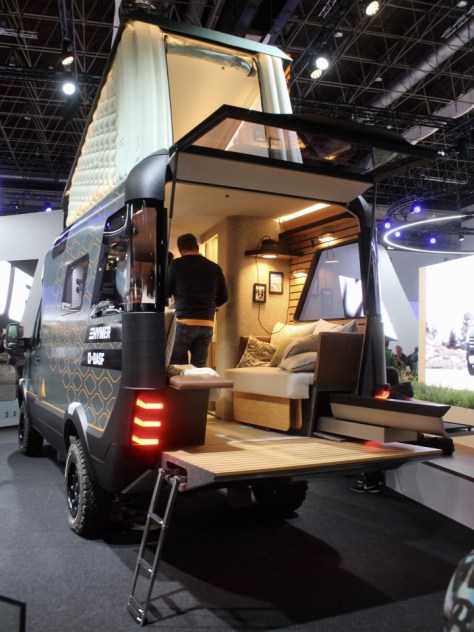 Ultimate Campers: The High Technology Inside 2019 Hymer Camper Vans ...
