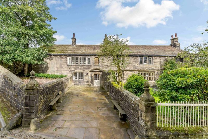 English Country Homes: ‘Ponden Hall’ – Inspiration For “WUTHERING ...