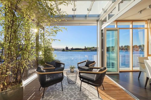 Floating Home Tour: Seattle, Washington | Boomers Daily