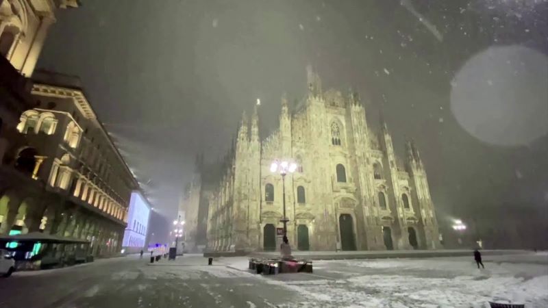 Winter 2020 Travel: Rare Snowfall In Milan, Italy | Boomers Daily