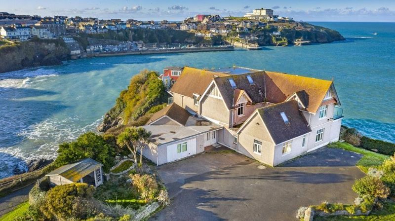 Views: ‘Skerryvore House’ In Cornwall, England | Boomers Daily