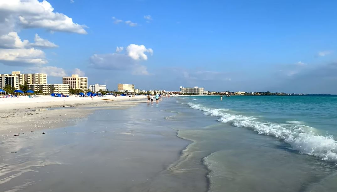 Ocean Walks: ‘Siesta Key Beach – Florida’ (4K Video) | Boomers Daily