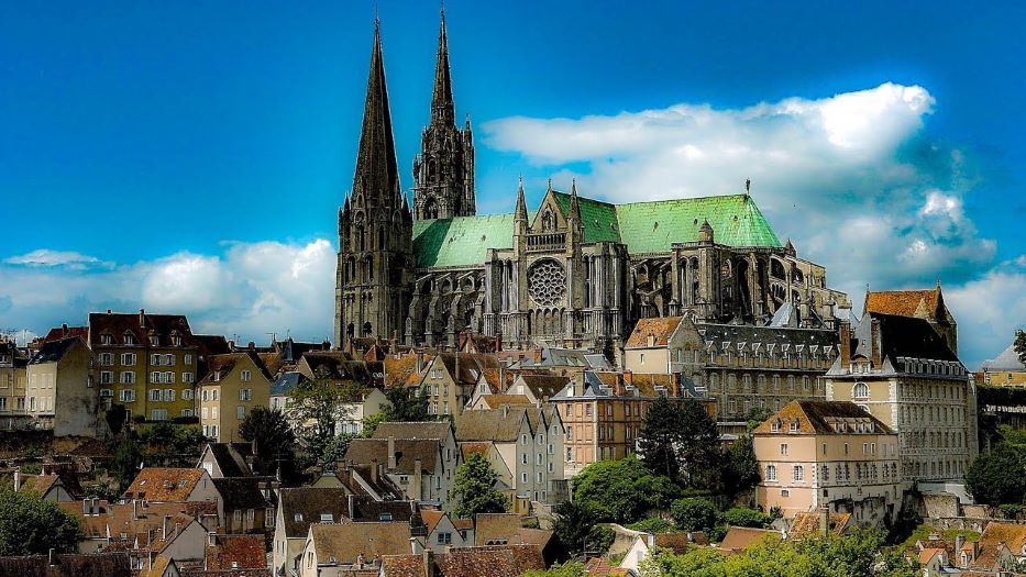 Walking Tour: Chartres In Northern France (4K) | Boomers Daily