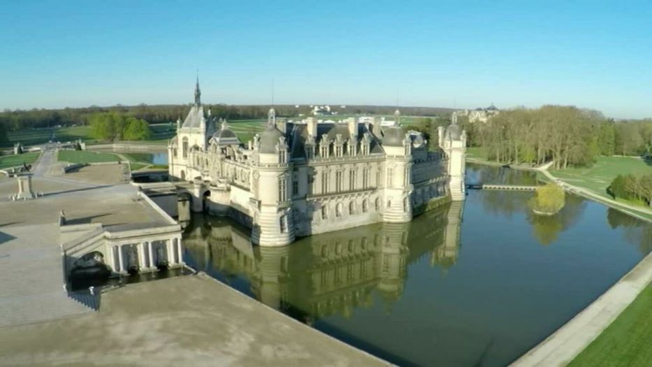 Castle Tours: Château de Chantilly In France | Boomers Daily