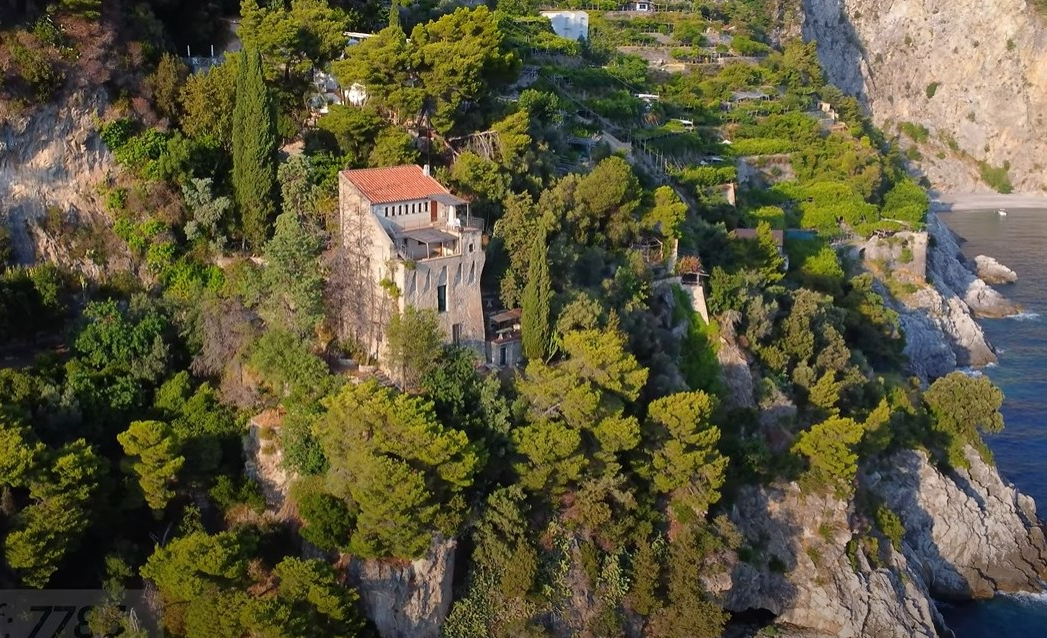 Amalfi Coast Tour: A 16th-Century Saracen Tower | Boomers Daily