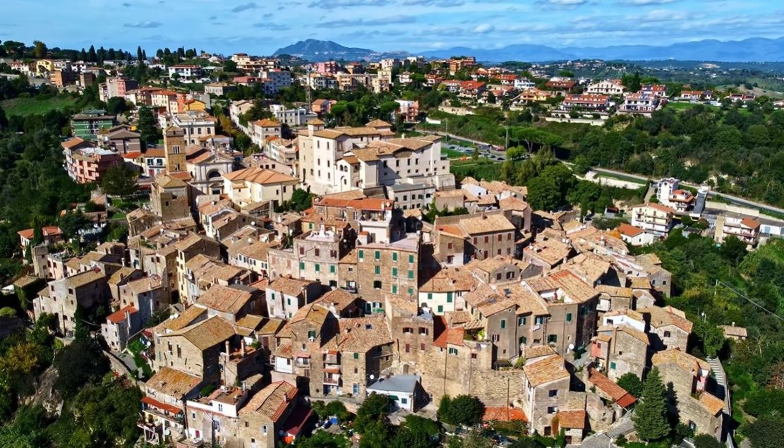 Travel: Castelnuovo Di Porto In Central Italy | Boomers Daily