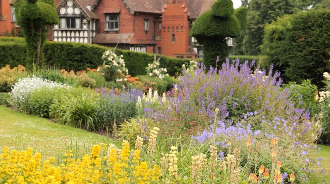 Tours: Historic Gardens Of Wightwick Manor, UK | Boomers Daily